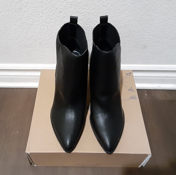 Indigo | Shoes | Indigo Rd | Poshmark